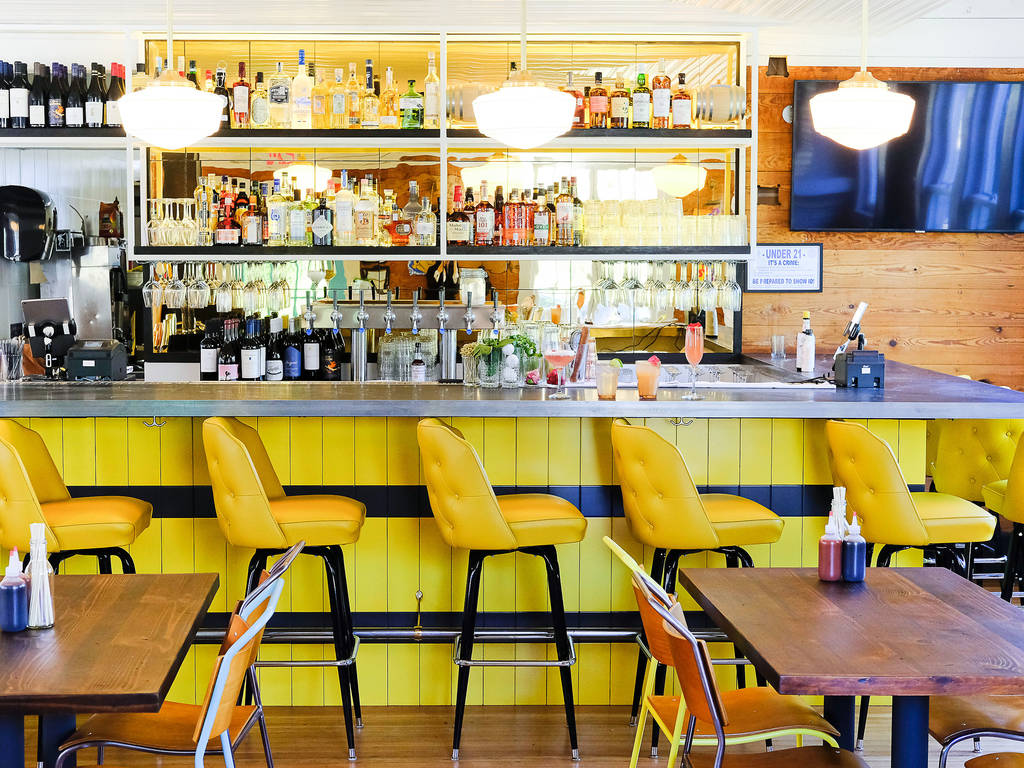 27 Best Bars in Austin to Enjoy a Drink at Right Now