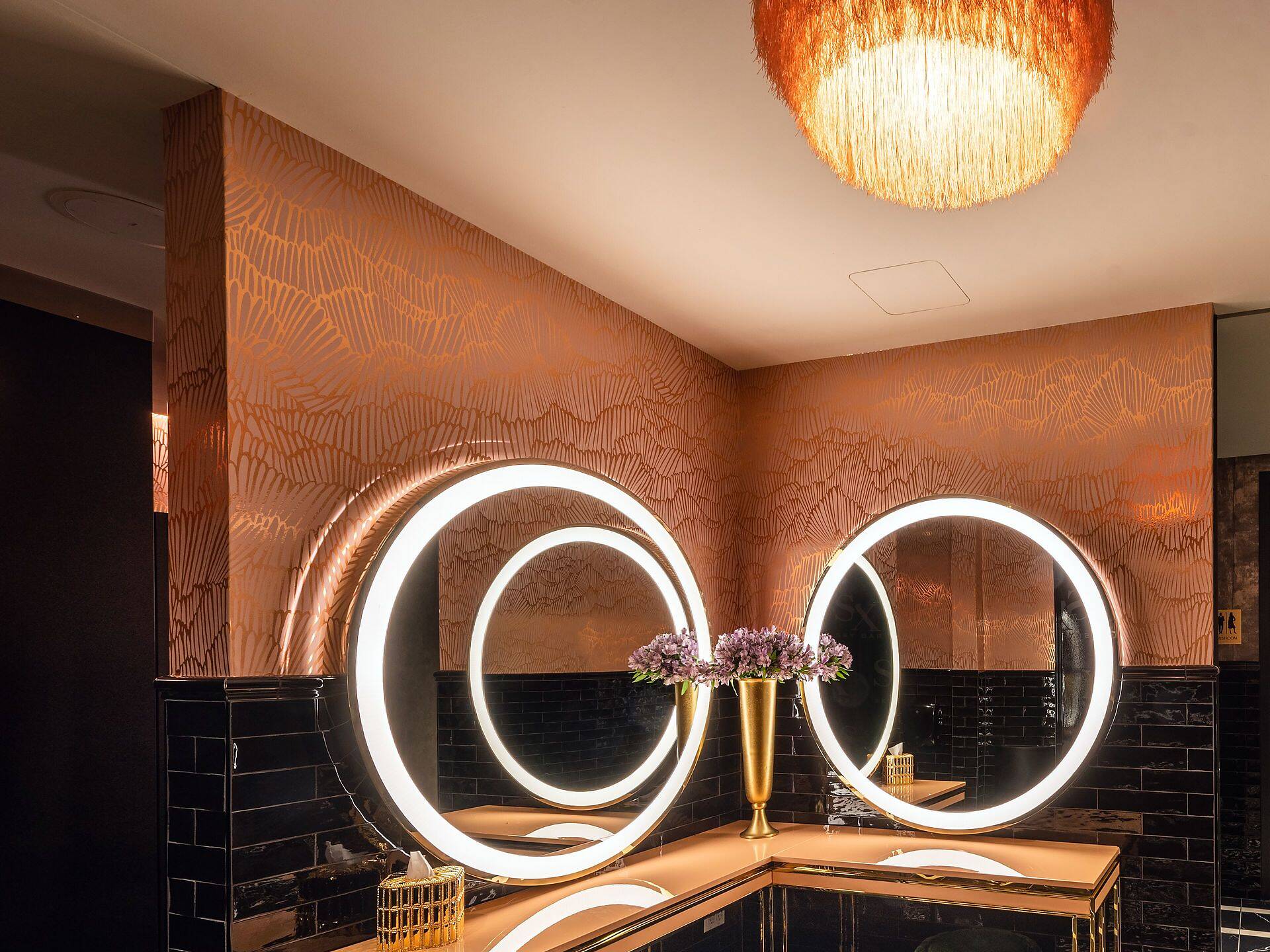 Beautiful Restaurant and Bar Bathrooms in Chicago