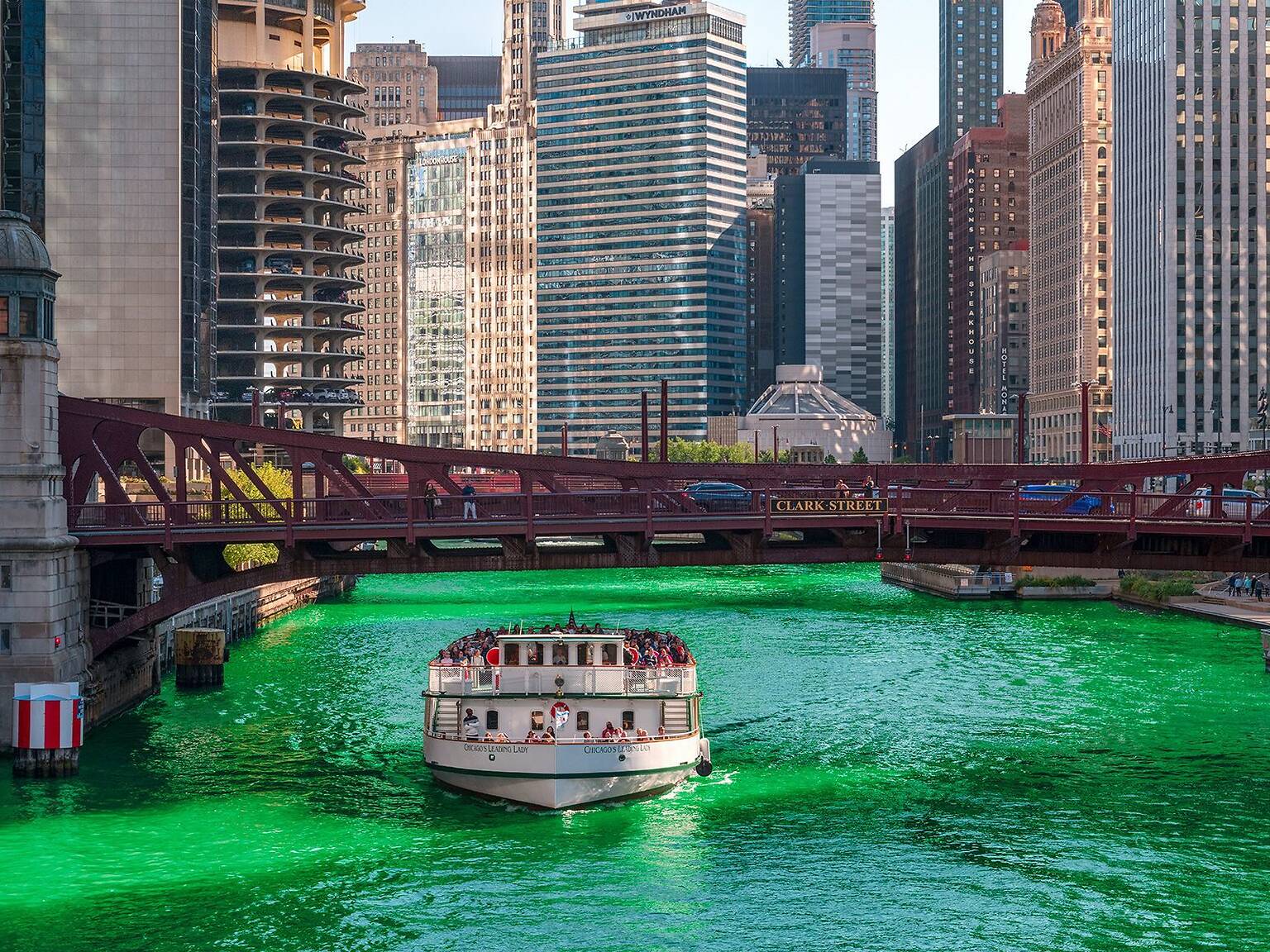 Chicago River Dyeing 2025: Date, Time & Where to Watch the Water Turn ...