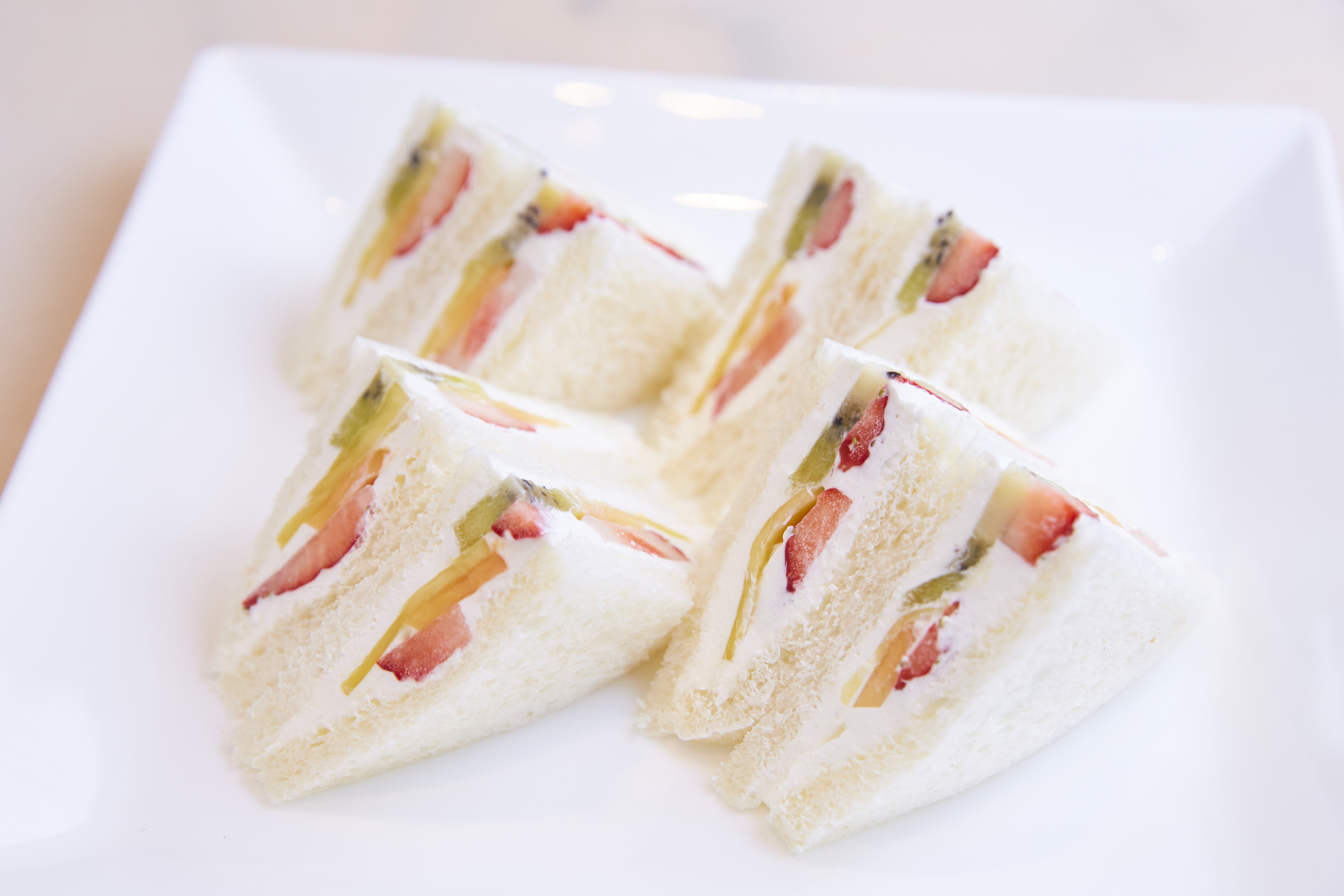 Sembikiya Sohonten Fruit Parlor | Restaurants in Marunouchi, Tokyo