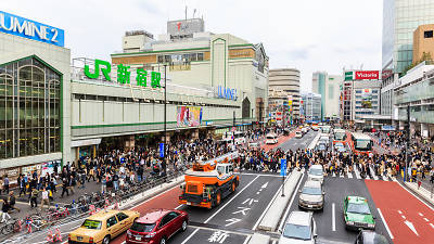 How to navigate Tokyo trains during rush hour – and avoid the crowd ...
