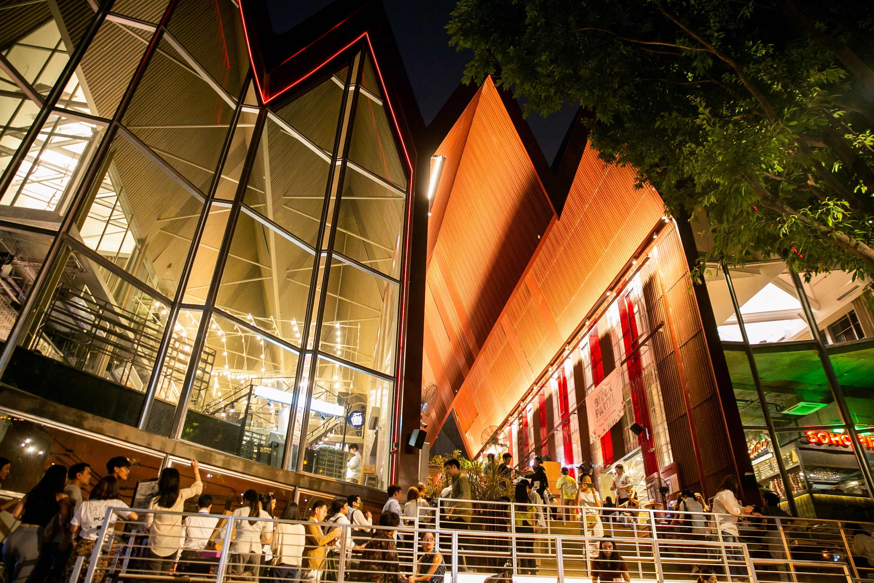 The Commons Saladaeng | Shopping in ศาลาแดง, กรุงเทพมหานคร