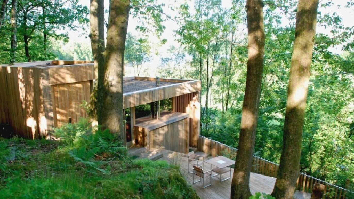 14 Best Cabins and Log Cabins in the UK to Stay in for a Cozy Retreat