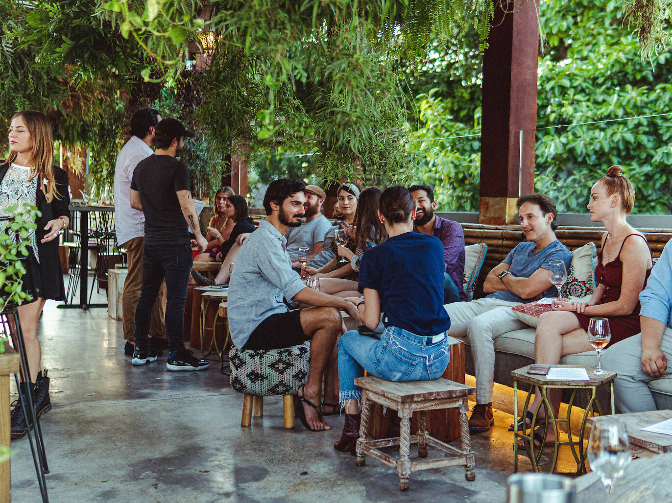 Where to Meet People and Make New Friends in Miami