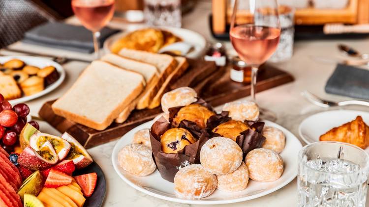 Bottomless Rosé Brunch | Things to do in Sydney