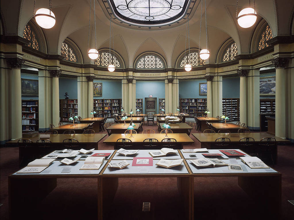 9 Absolutely Beautiful Libraries In Chicago