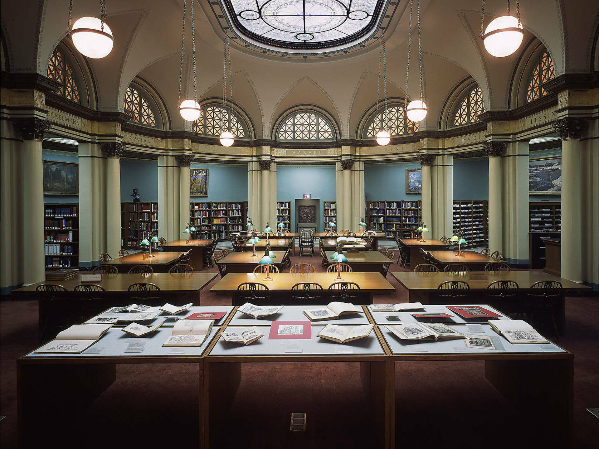 9 Absolutely Beautiful Libraries In Chicago