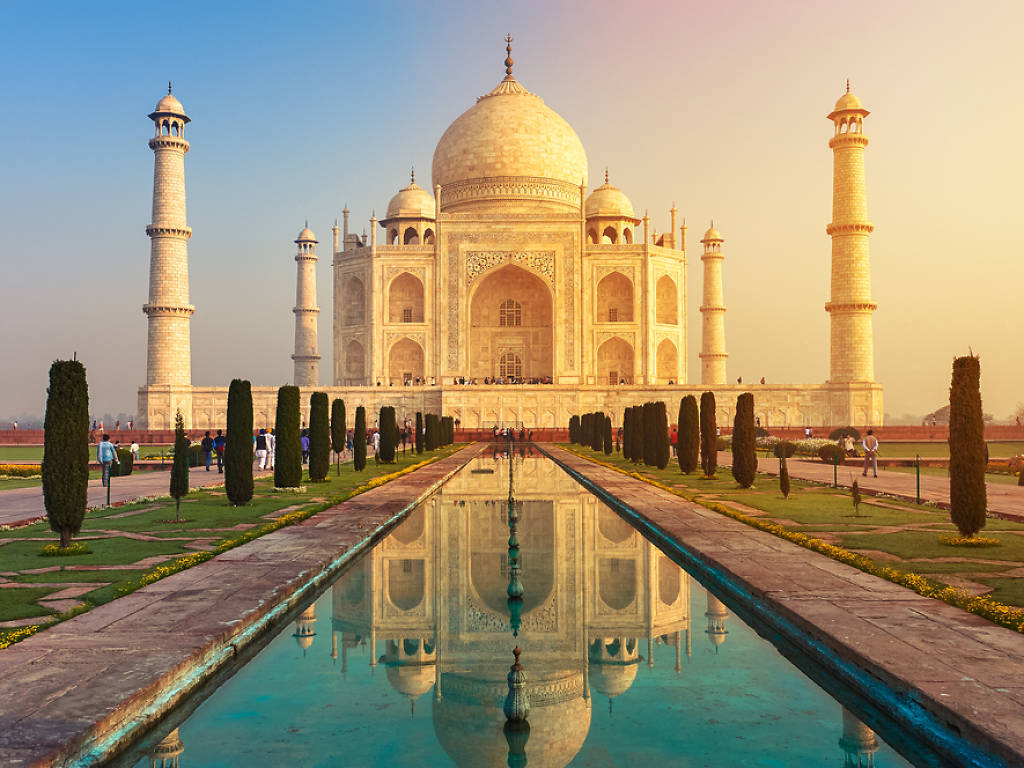 8 Amazing Virtual Tours of Landmarks Around the World