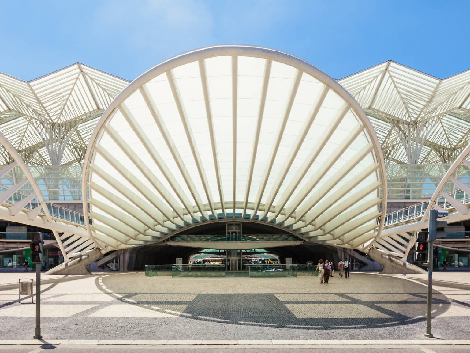 16 Most Beautiful Train Stations in the World Right Now