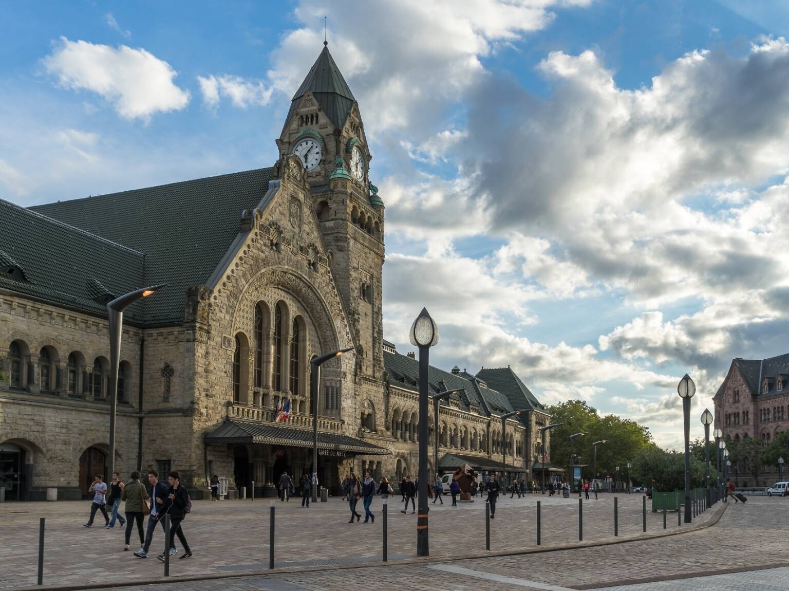 15 Most Beautiful Train Stations in the World