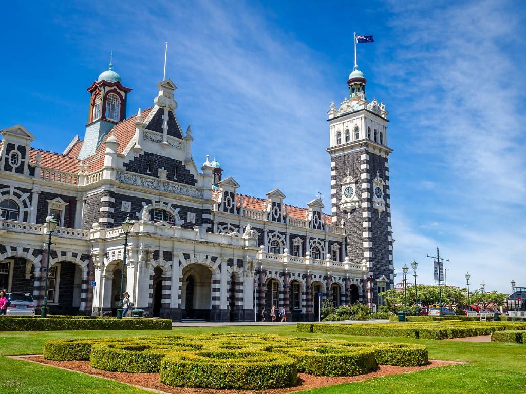 15 Most Beautiful Train Stations in the World