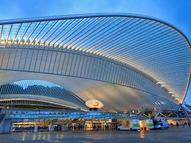 16 Most Beautiful Train Stations in the World Right Now