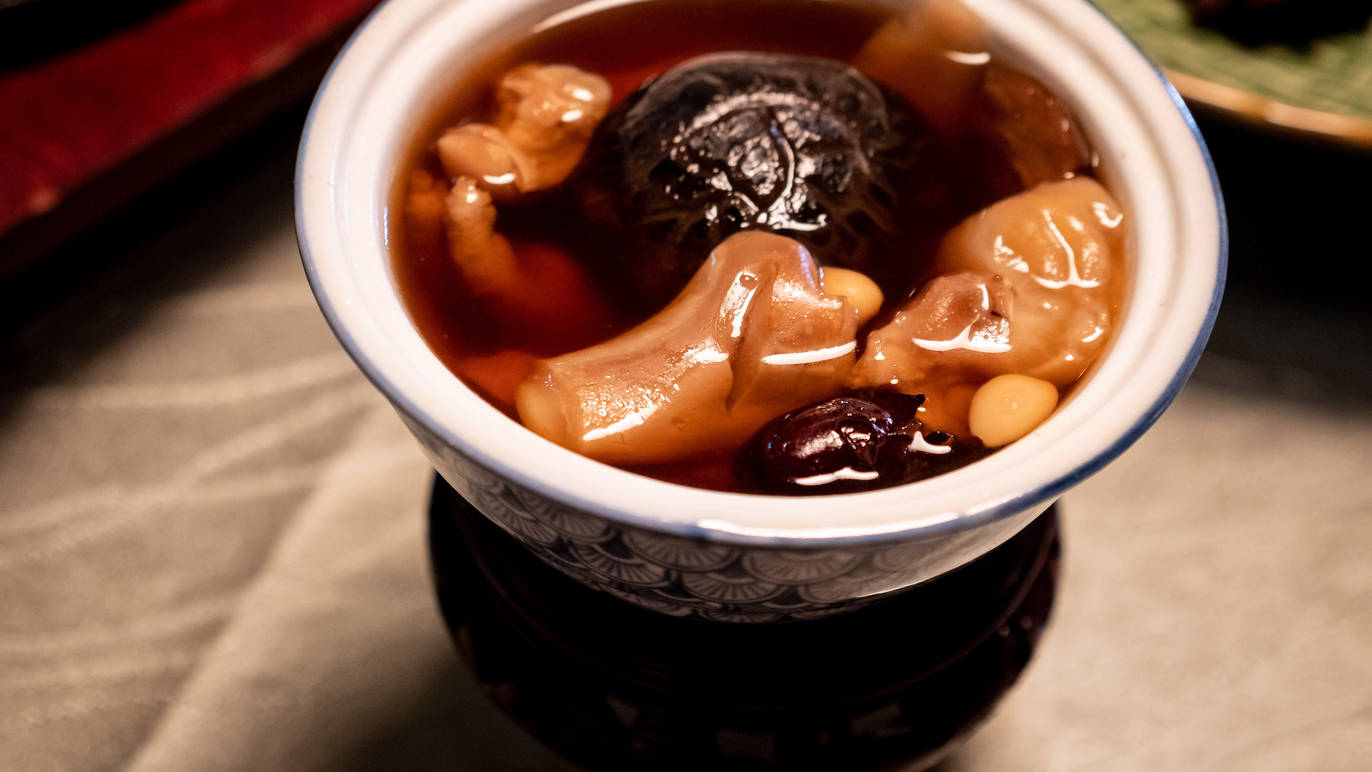 The Dragon Chamber: Kopitiam by day, mysterious Chinese restaurant by night