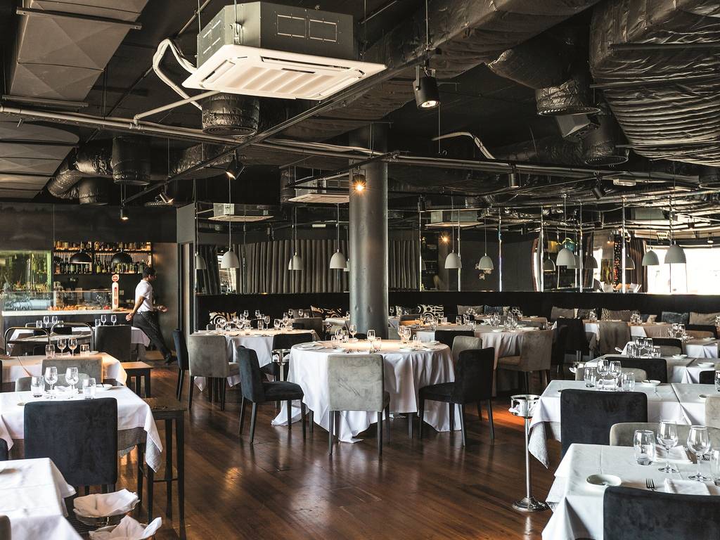 Os 32 melhores restaurantes no Cais do Sodré