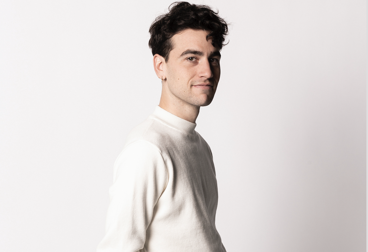 Hablamos con Àlex Monner sobre cómo es interpretar a un etarra