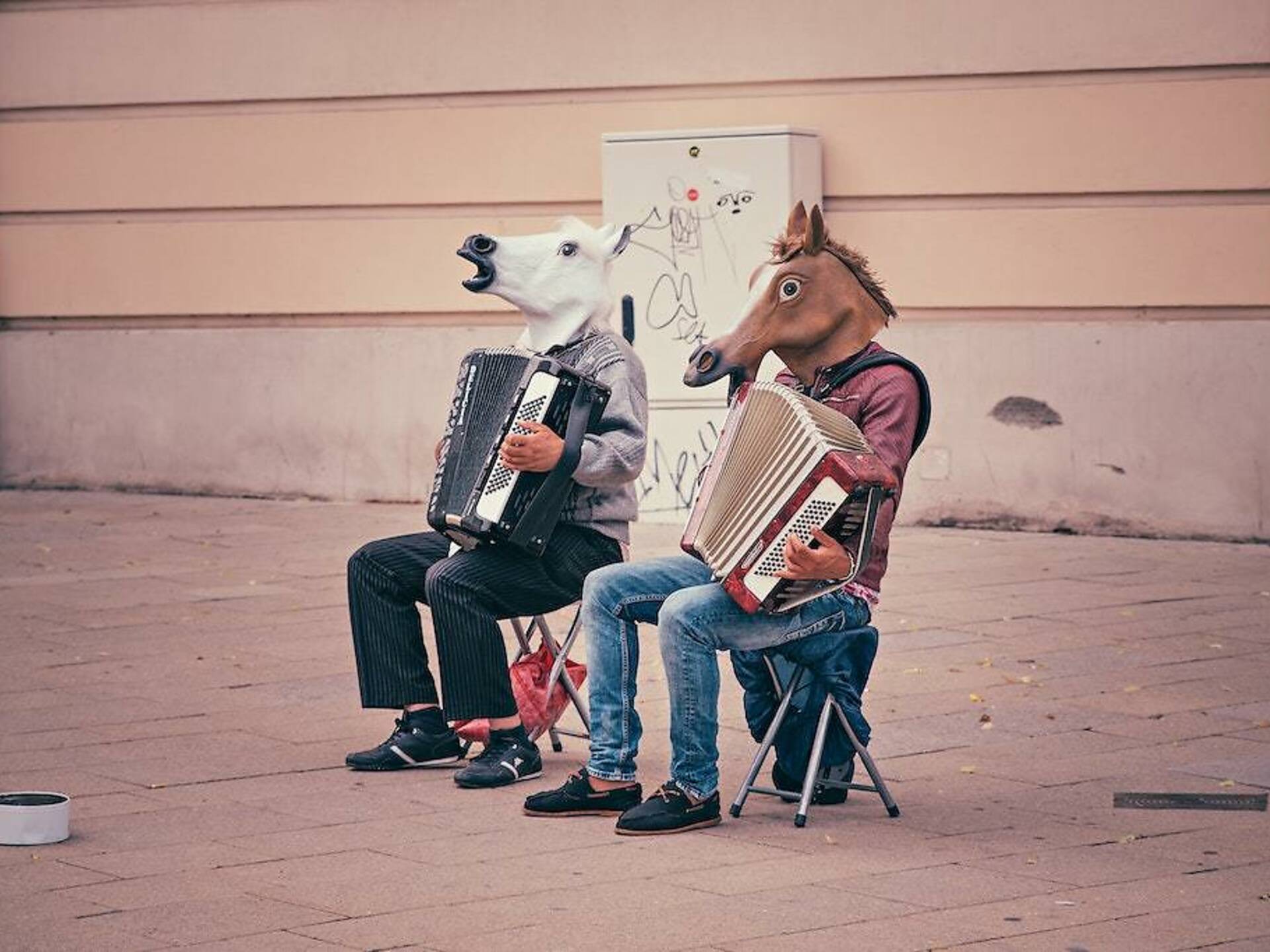 25 Common Singlish Words You Need To Know To Speak Like a Local