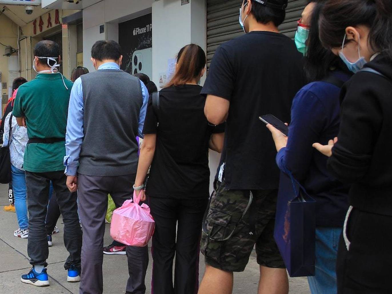 15 Common Singlish Words You Need To Know To Speak Like a Local