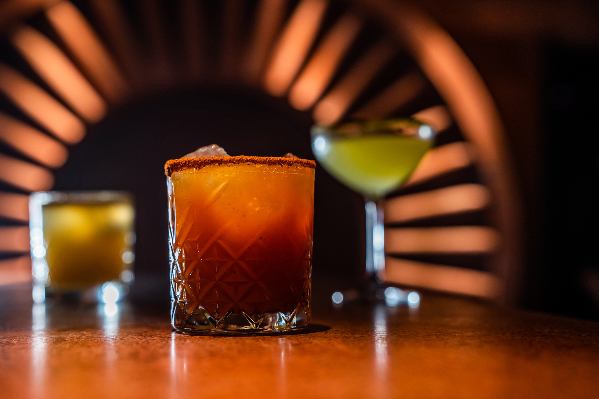 Clases de mixología para preparar cocteles con mezcal