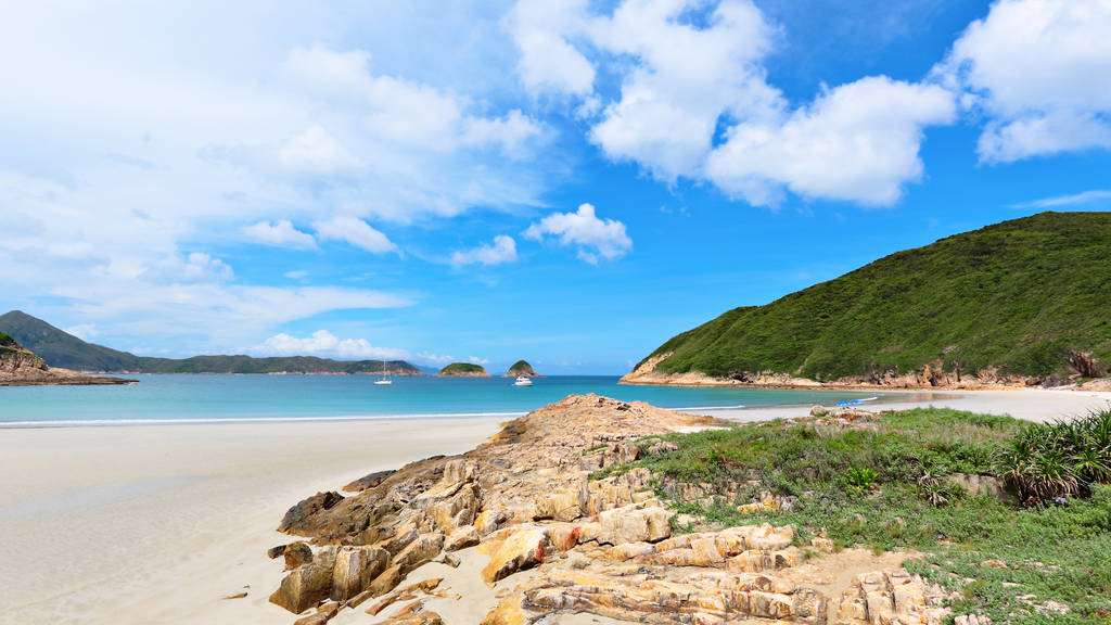 13 Best Beaches to Visit in Hong Kong