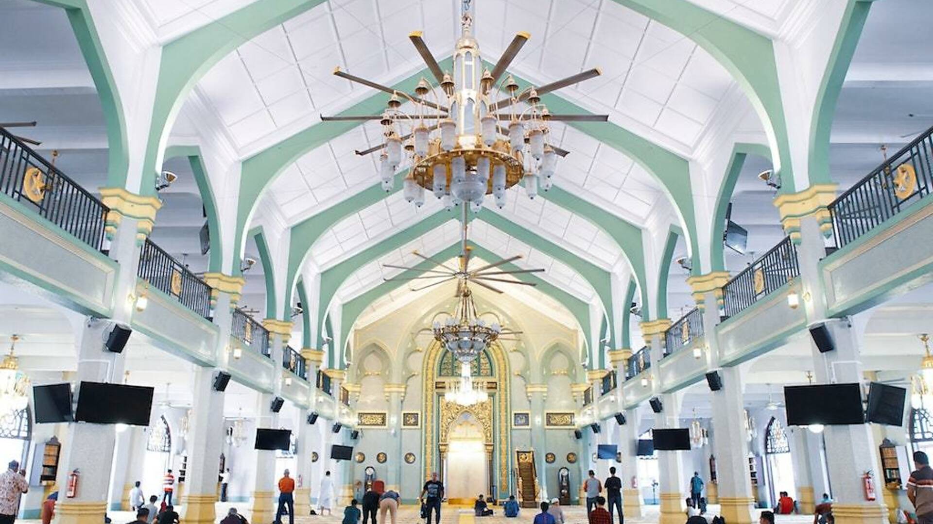 The Guide To Hari Raya Aidilfitri in Singapore 2025