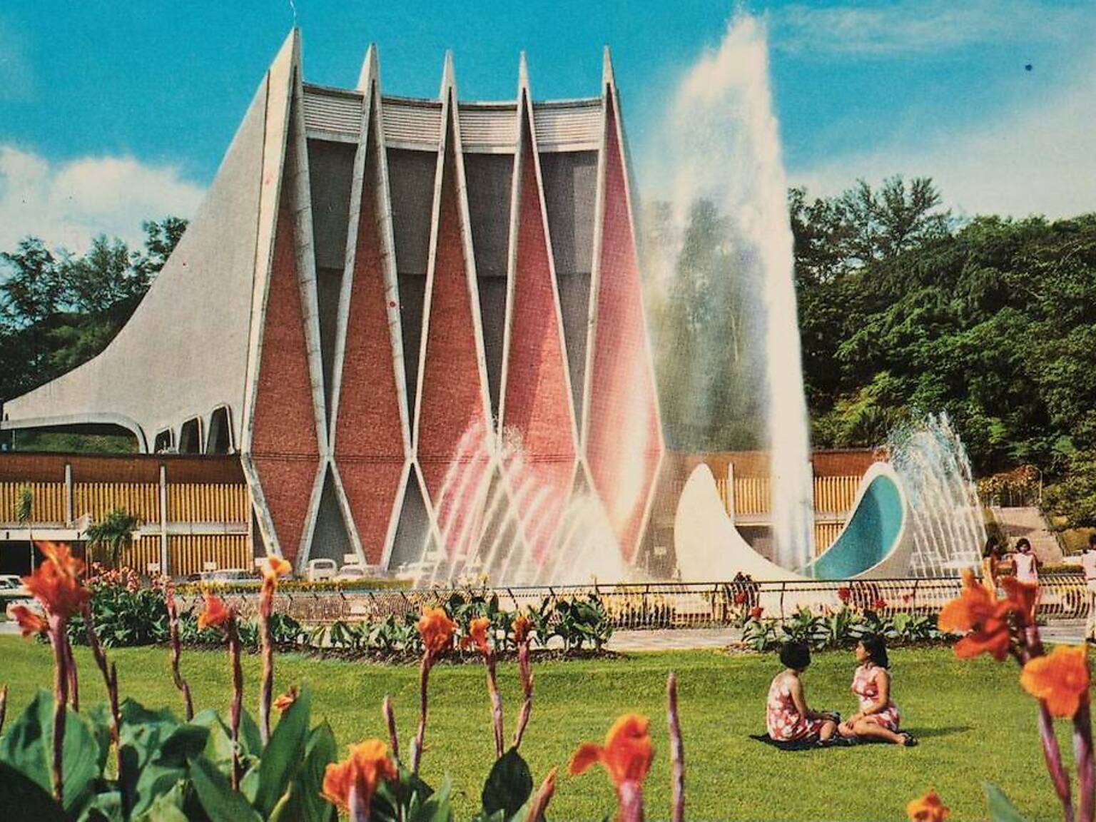 7 Landmarks and Buildings In Singapore That Are Now Gone