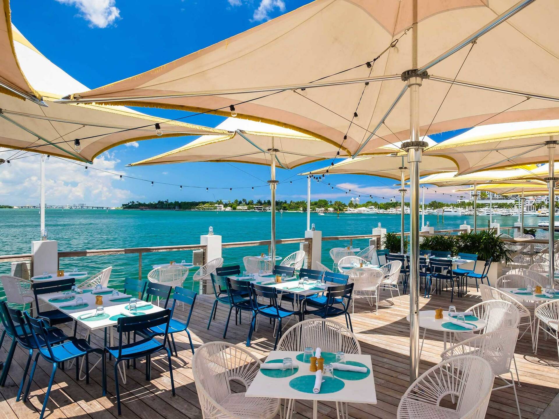 17 Best Miami Beach And Waterfront Bars For Stunning Views