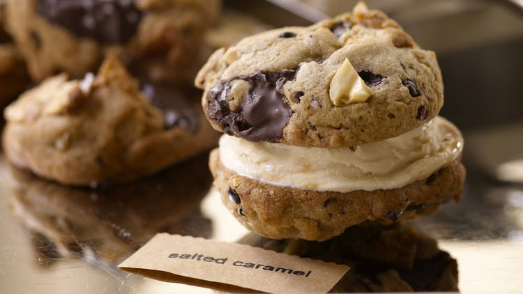 Hedy Goldsmith Bake Sale | Restaurants in Miami