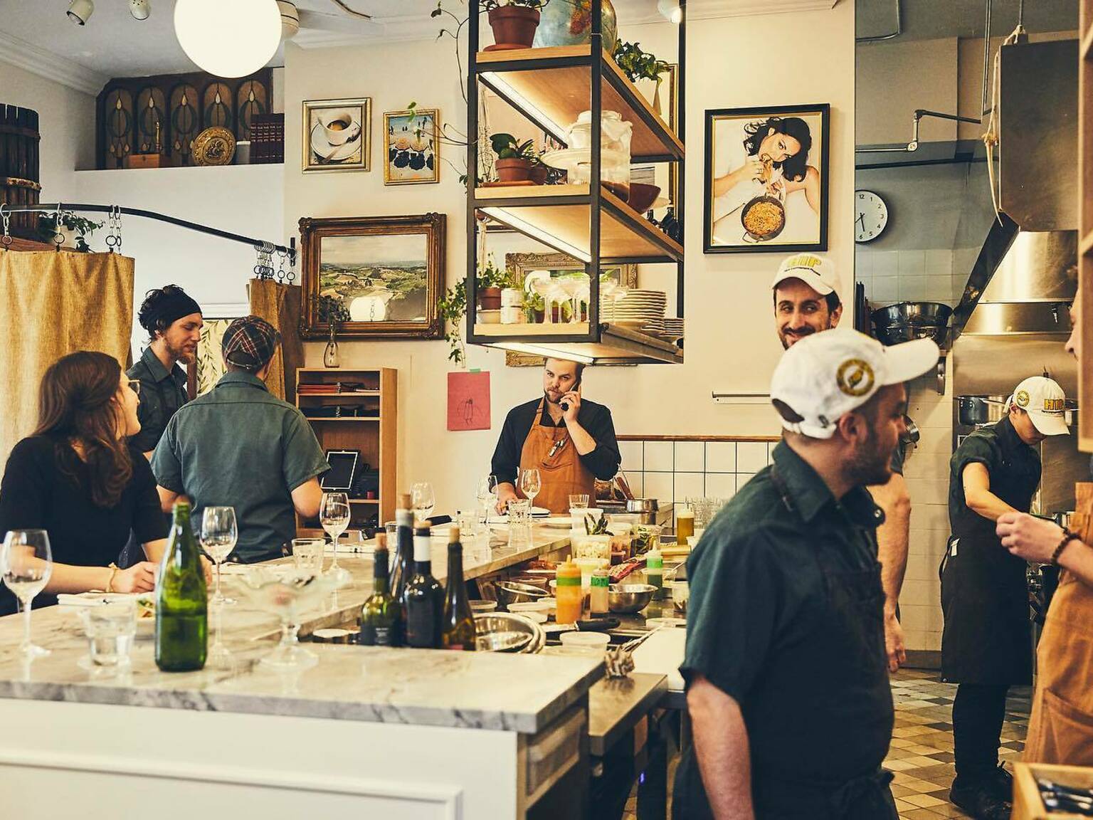 Les 50 meilleurs restaurants de Montréal pour goûter vraiment à la ville