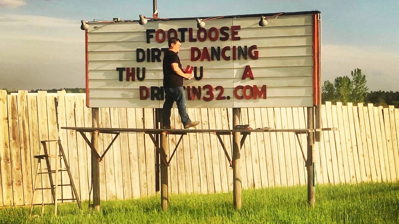 18 Amazing drive-in theaters near New York City