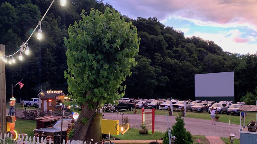 18 Amazing drive-in theaters near New York City