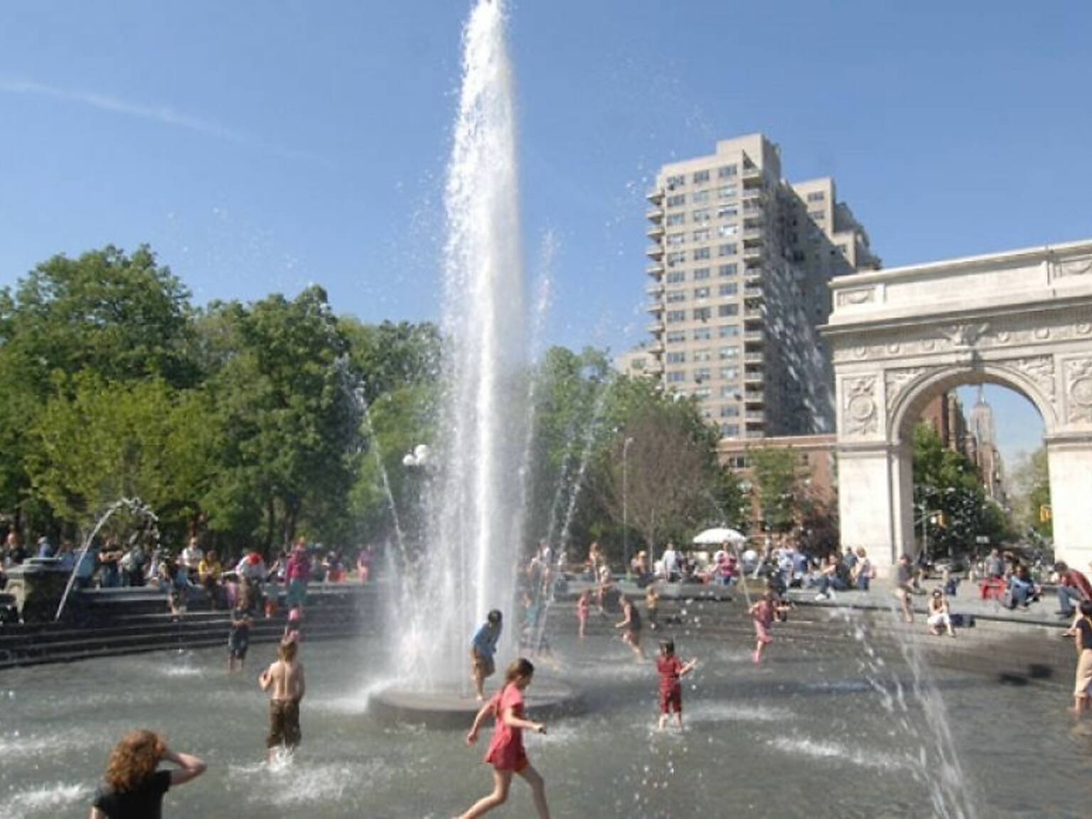 22 Best Water Playgrounds in NYC to Cool Off in the Summer