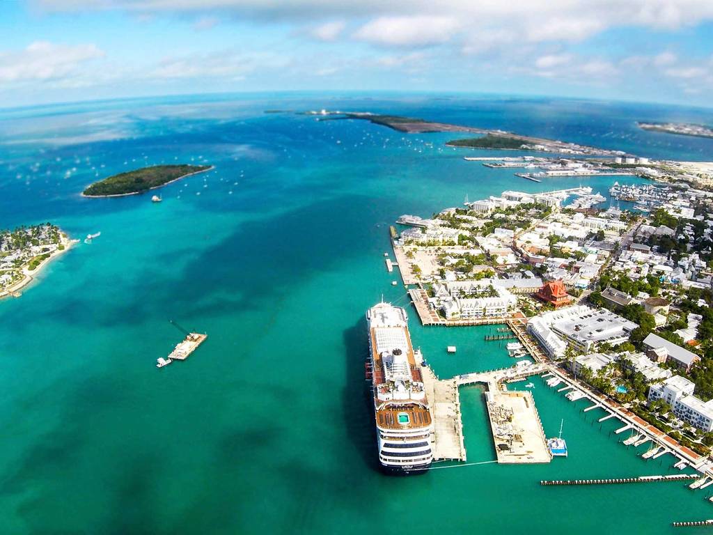 9 Best Road Trips From Miami For An Adventure Behind The Wheel