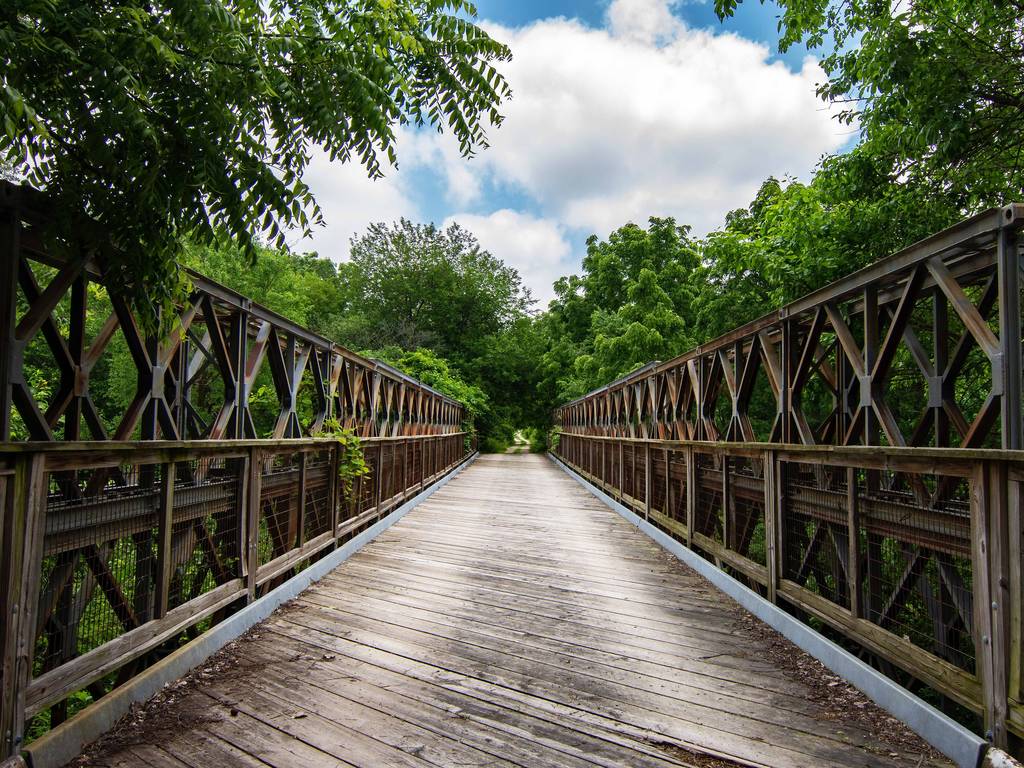 26 Best Places for Hiking Near Chicago in 2024