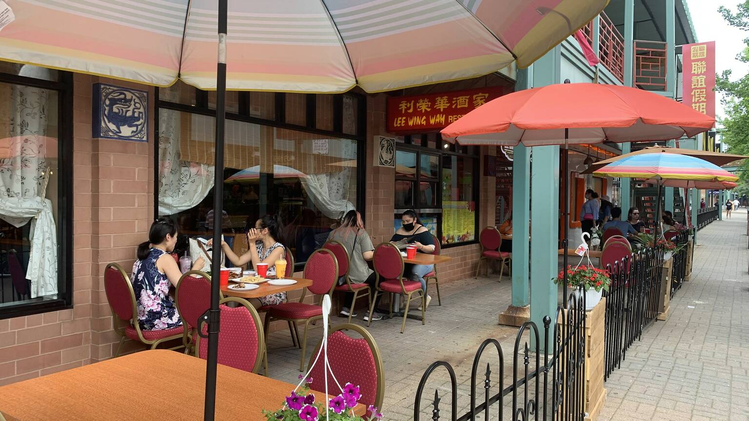 15 Chicago Streets That Are Open for Outdoor Dining