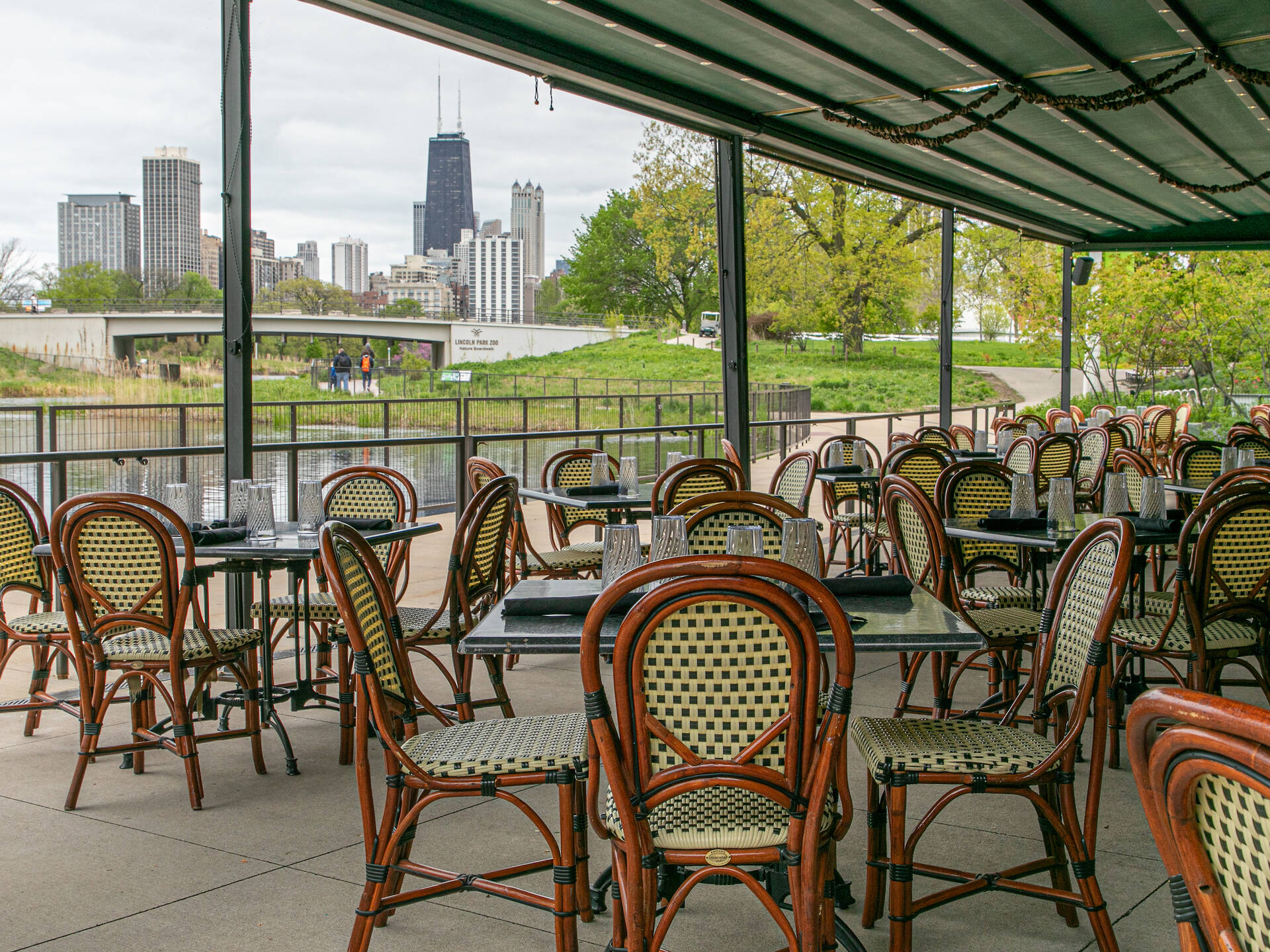 18 Hidden Patios and Rooftops in Chicago For Outdoor Dining