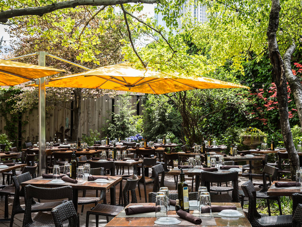 18 Hidden Patios and Rooftops in Chicago For Outdoor Dining