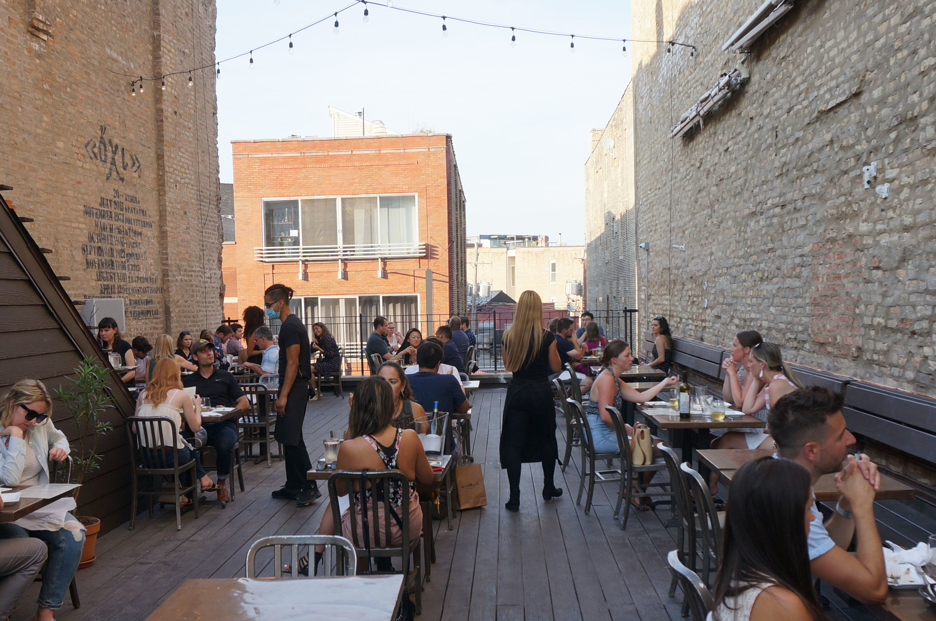 13 Hidden Patios and Rooftops in Chicago For Outdoor Dining