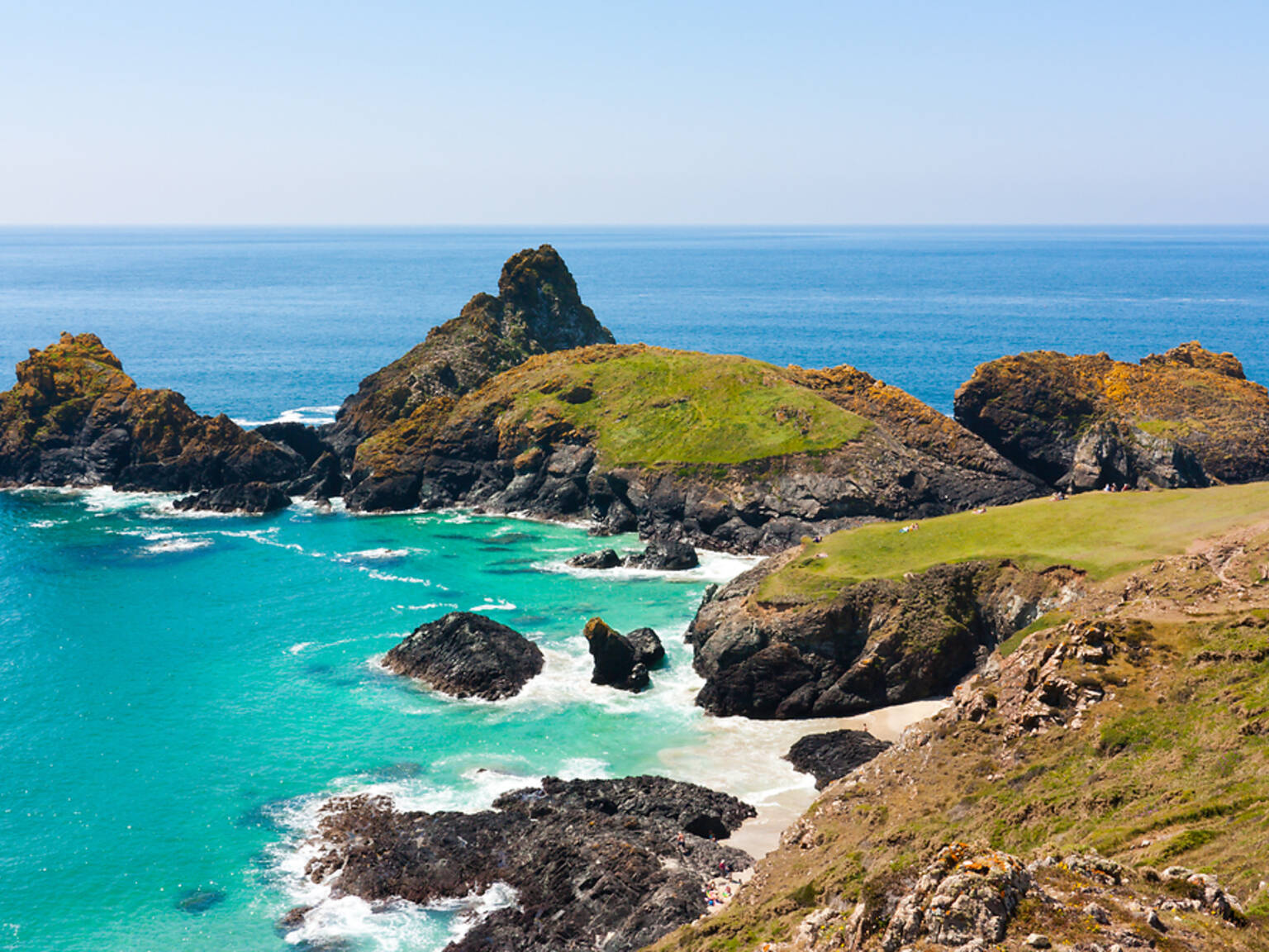 10 Places in the UK That Look Like They’re Abroad
