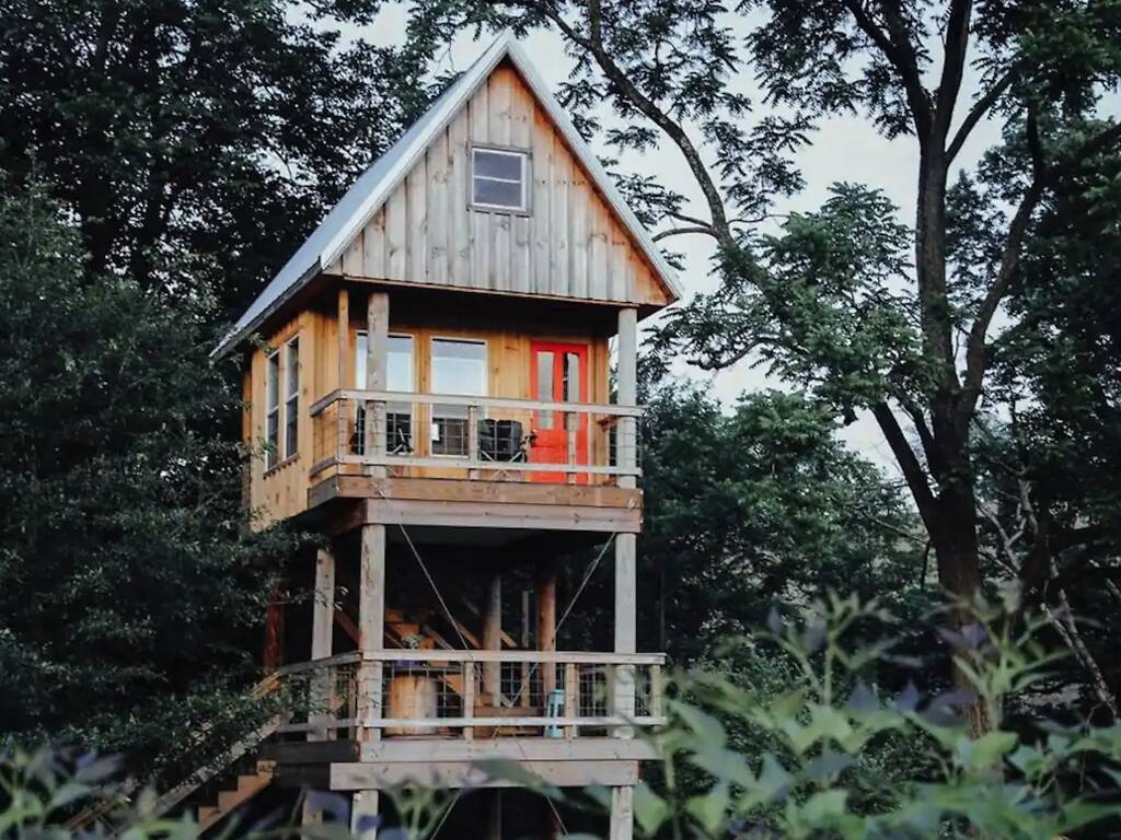 11 Amazing Treehouse Airbnbs near Chicago | Best Places to Stay near ...