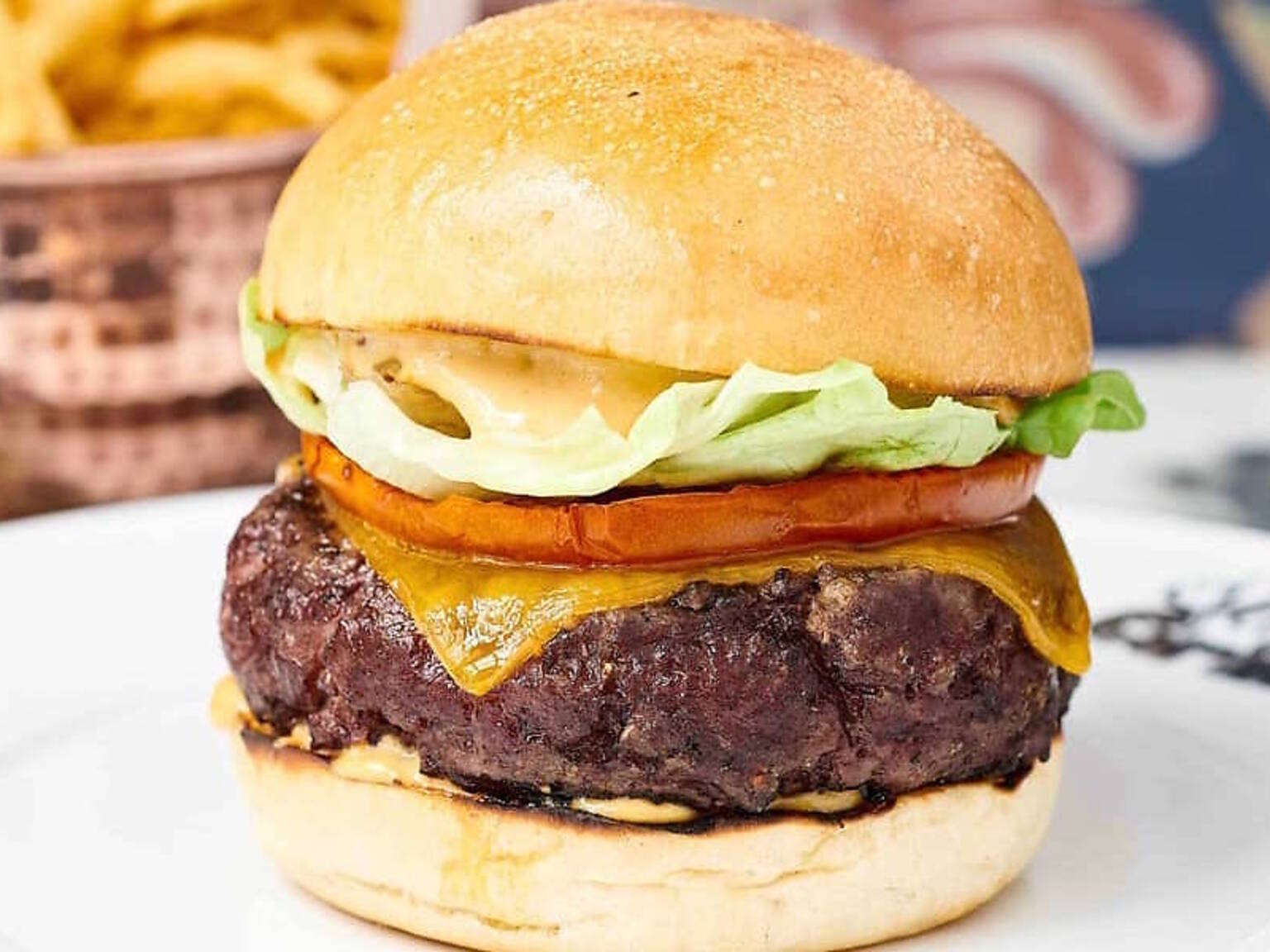 Les 11 meilleures adresses où dévorer un burger à Paris