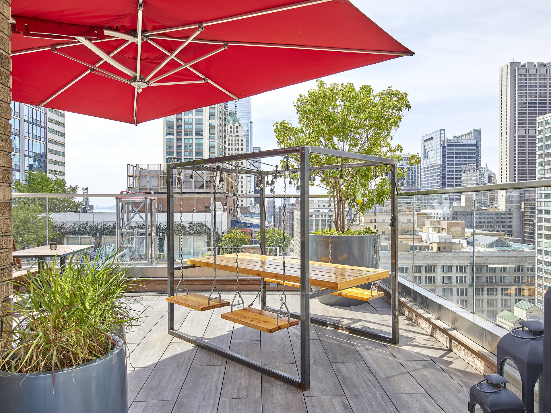 29 Restaurants With Amazing Views of the Chicago Skyline and Lake Michigan