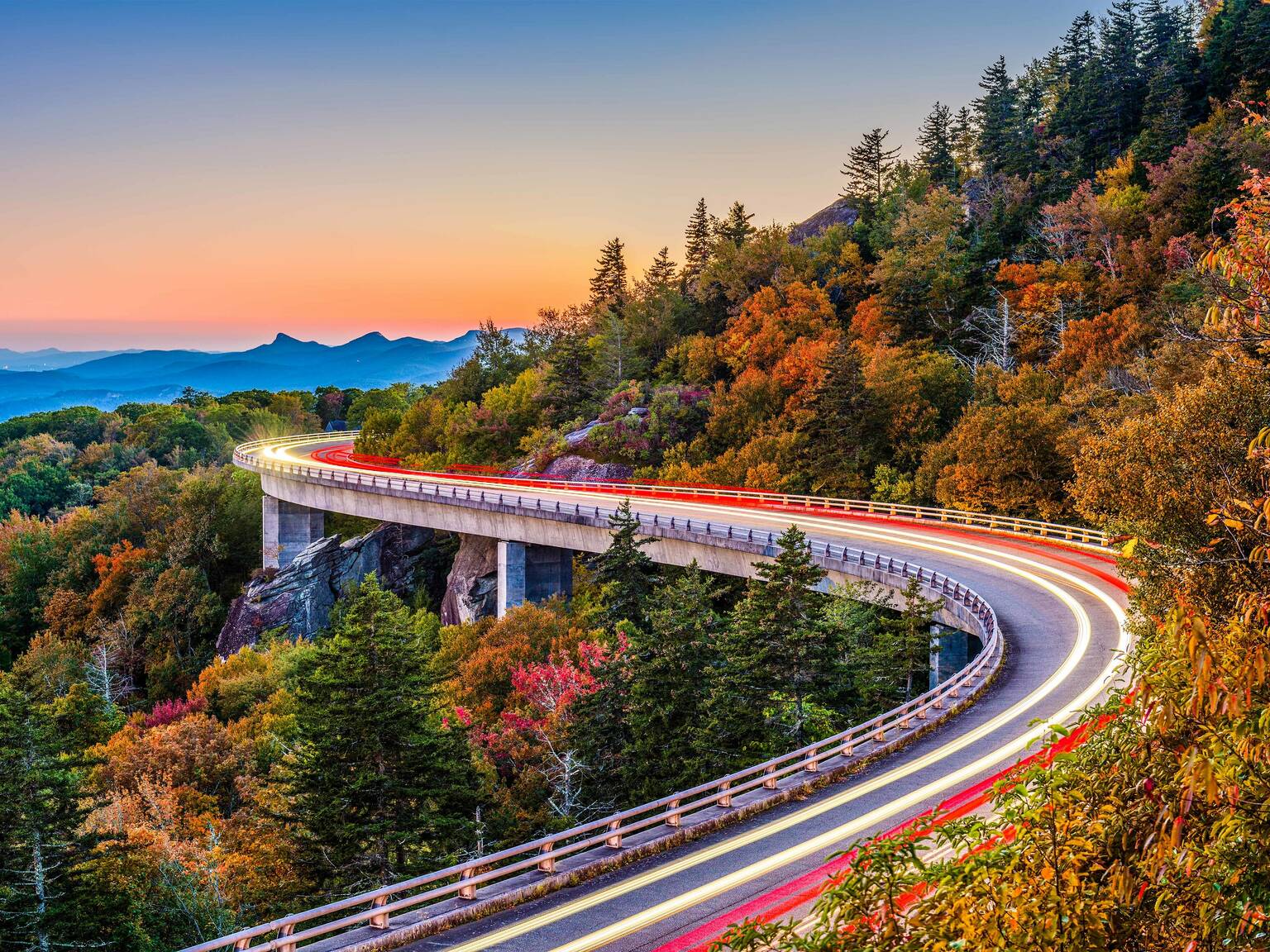 Where to See Best Fall Foliage in the USA For Beautiful Fall Colors