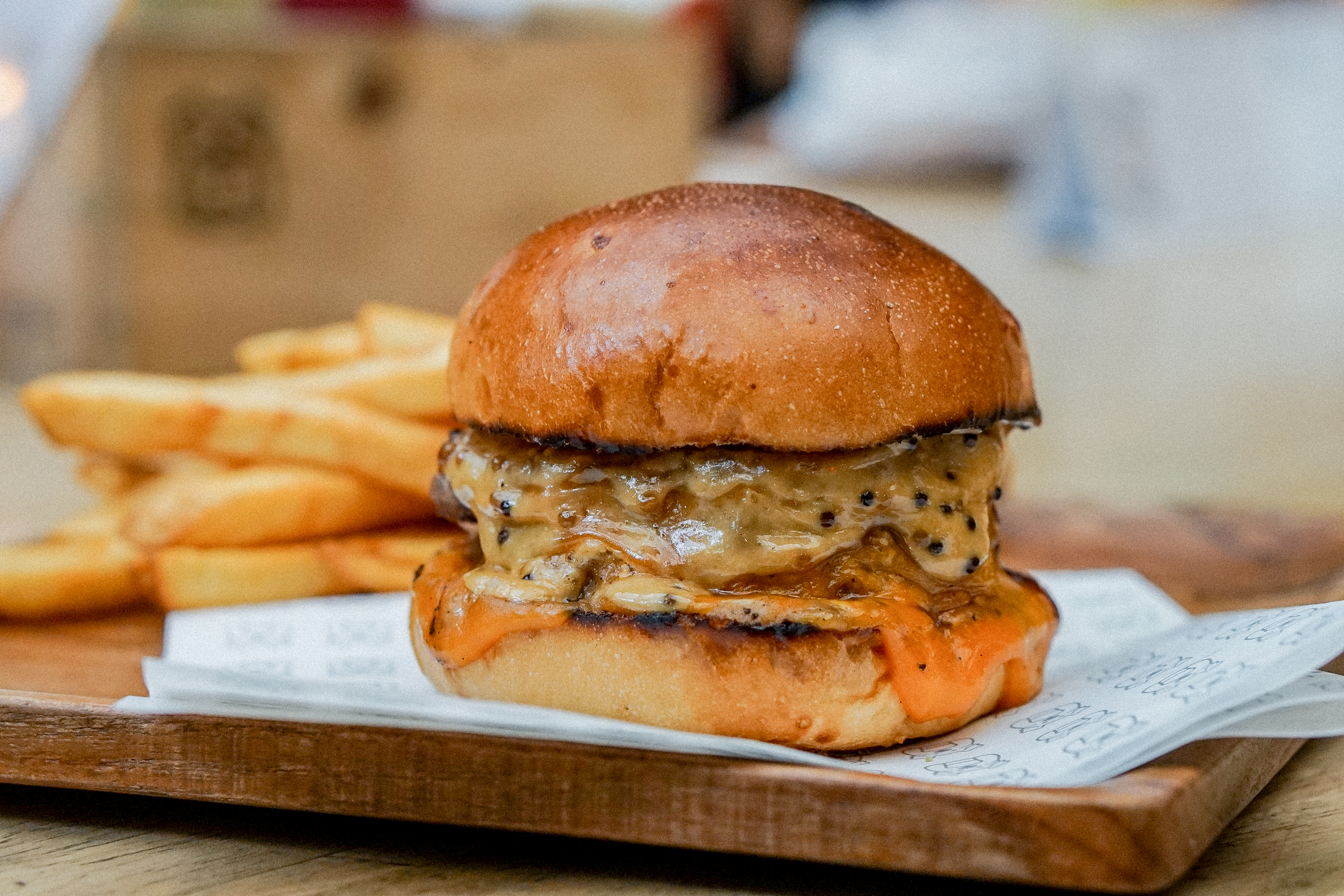 【2020外賣推介】新加坡漢堡店 Three Buns Burgers & Cocktails 「Pop-up」八月登陸香港！