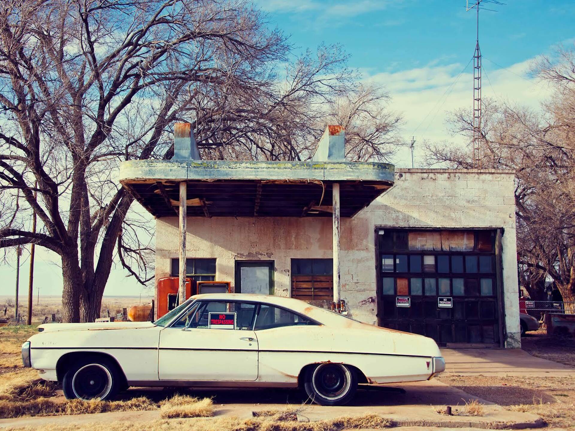 Check Out These 16 Creepy Ghost Towns You Can Visit If You Dare