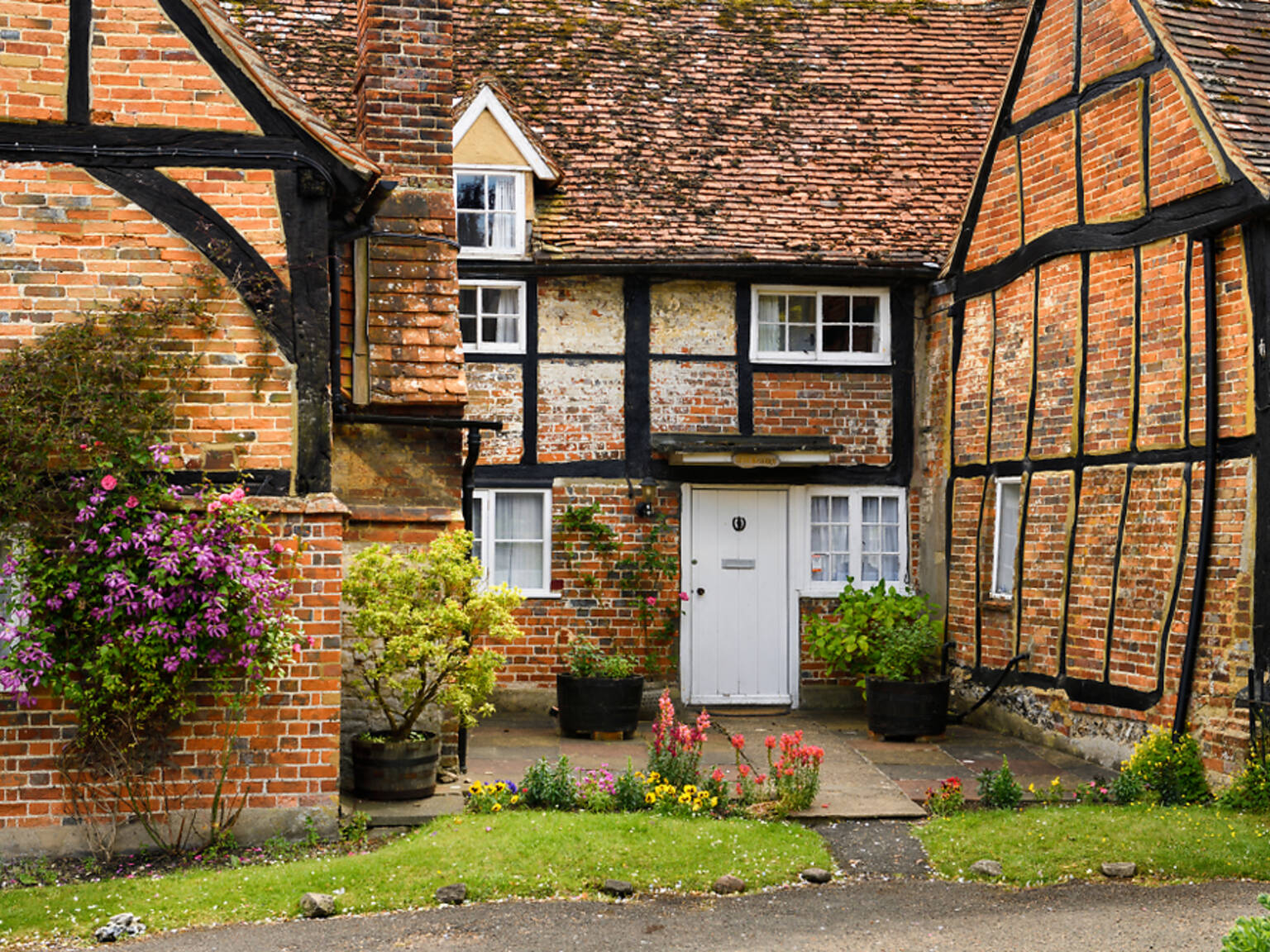 Hungerford 2025 | Ultimate Guide To Where To Go, Eat & Sleep in ...