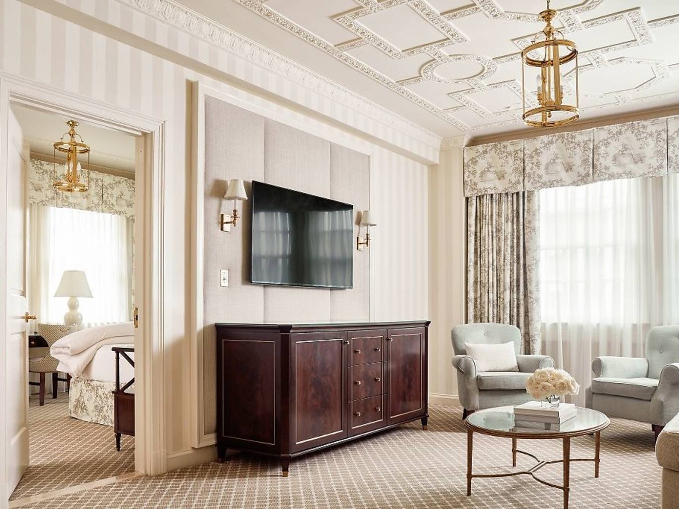 21 Most Haunted Hotels in America Where You Can Stay the Night