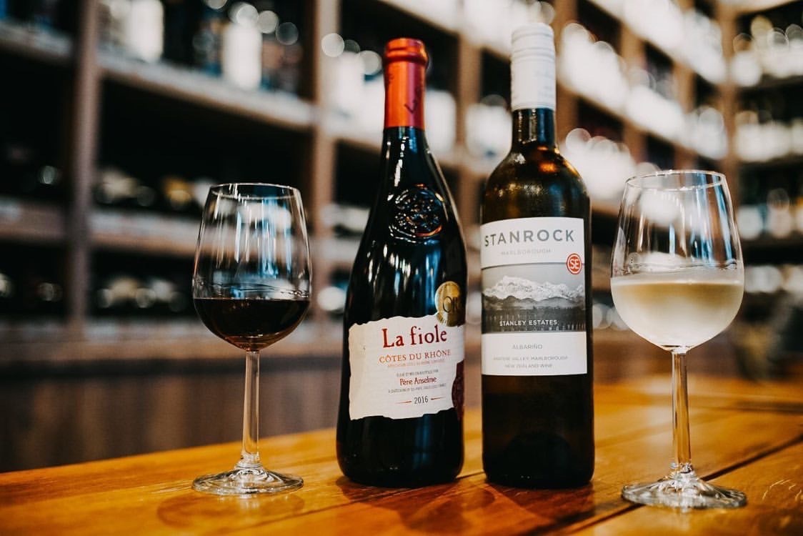 Hermitage Quality Wines | Bars and pubs in Raffles Place, Singapore