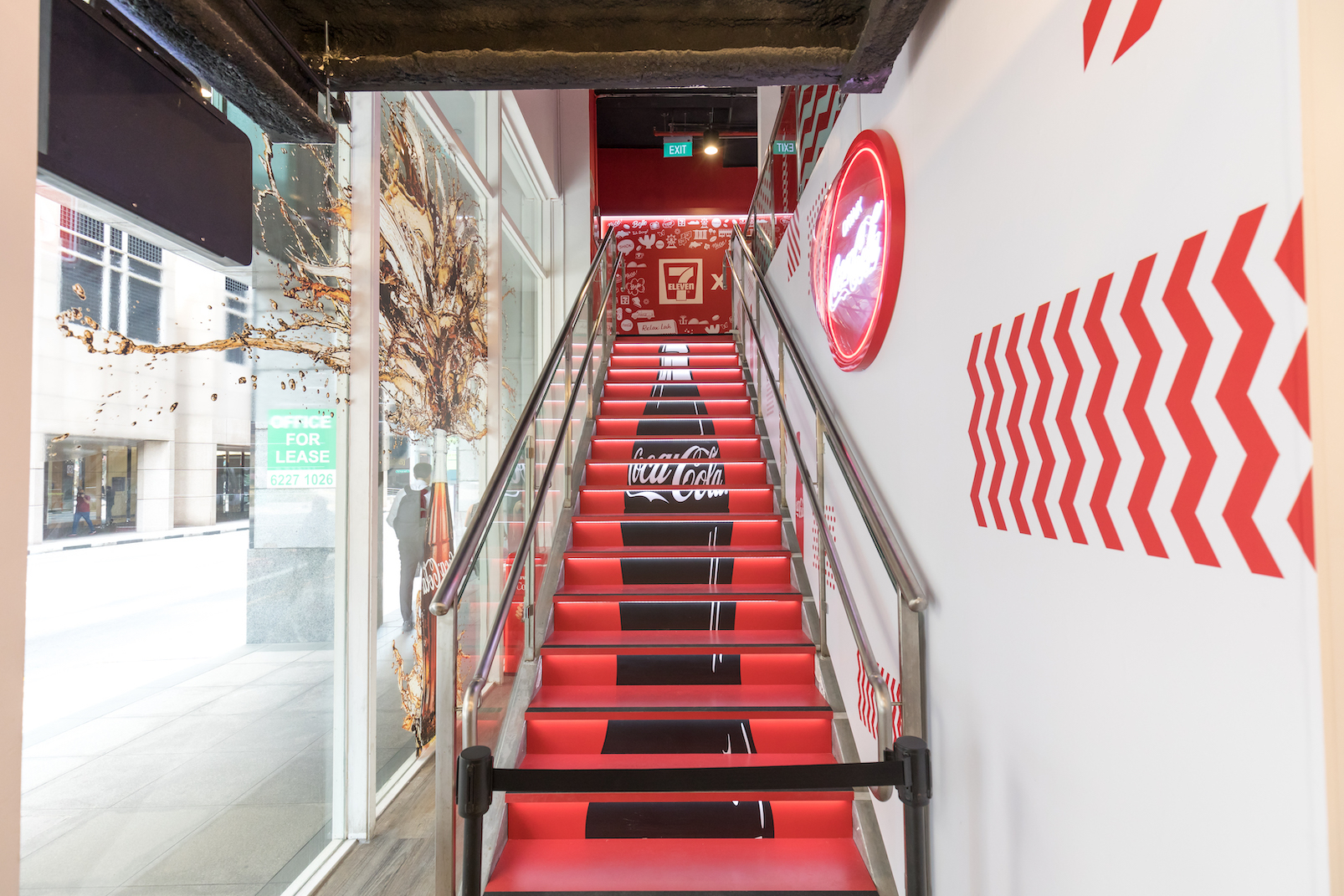 7-Eleven X Coca-Cola crossover store | Shopping in Raffles Place, Singapore