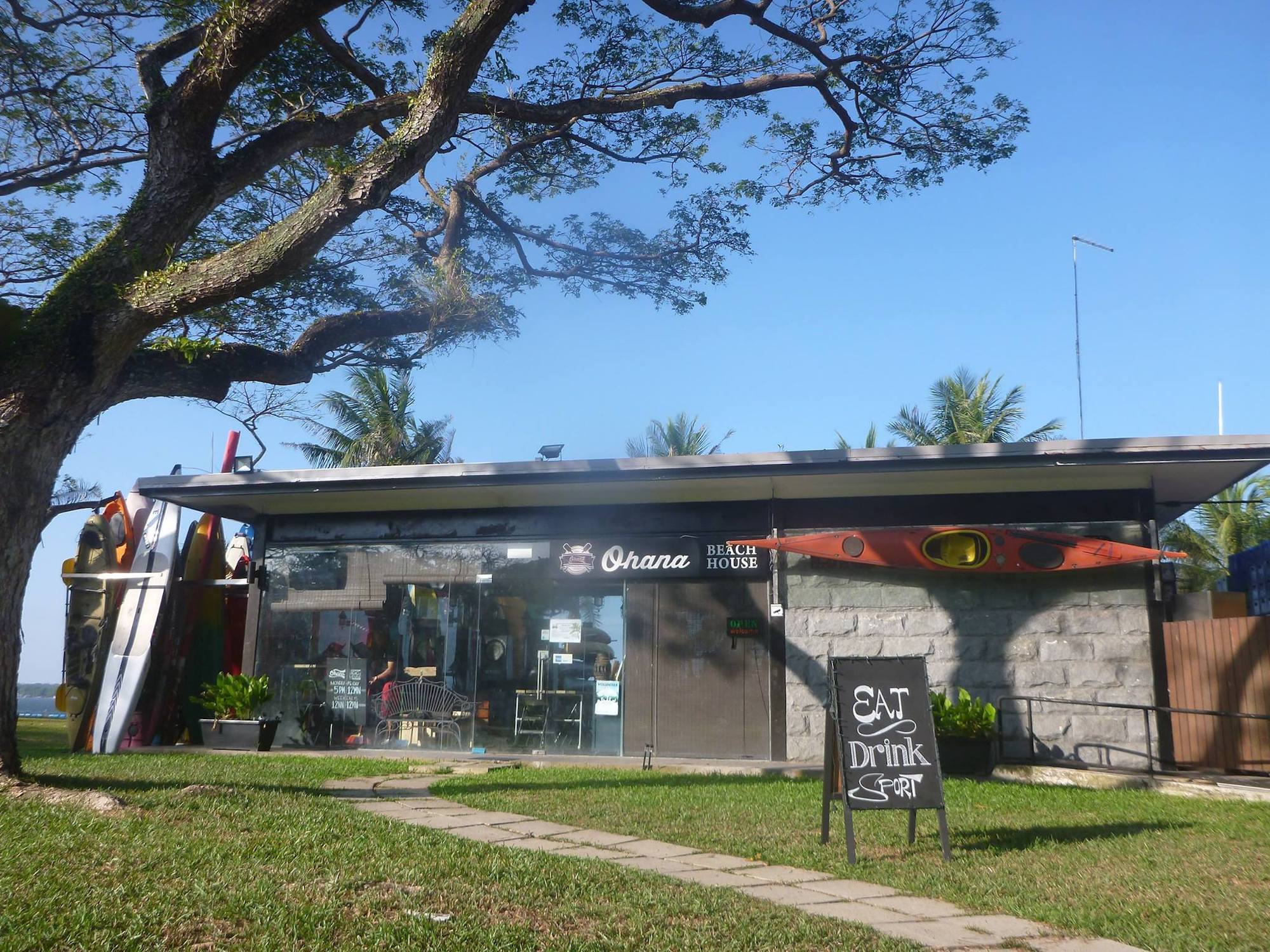 Ohana Beach House | Bars and pubs in Pasir Ris, Singapore