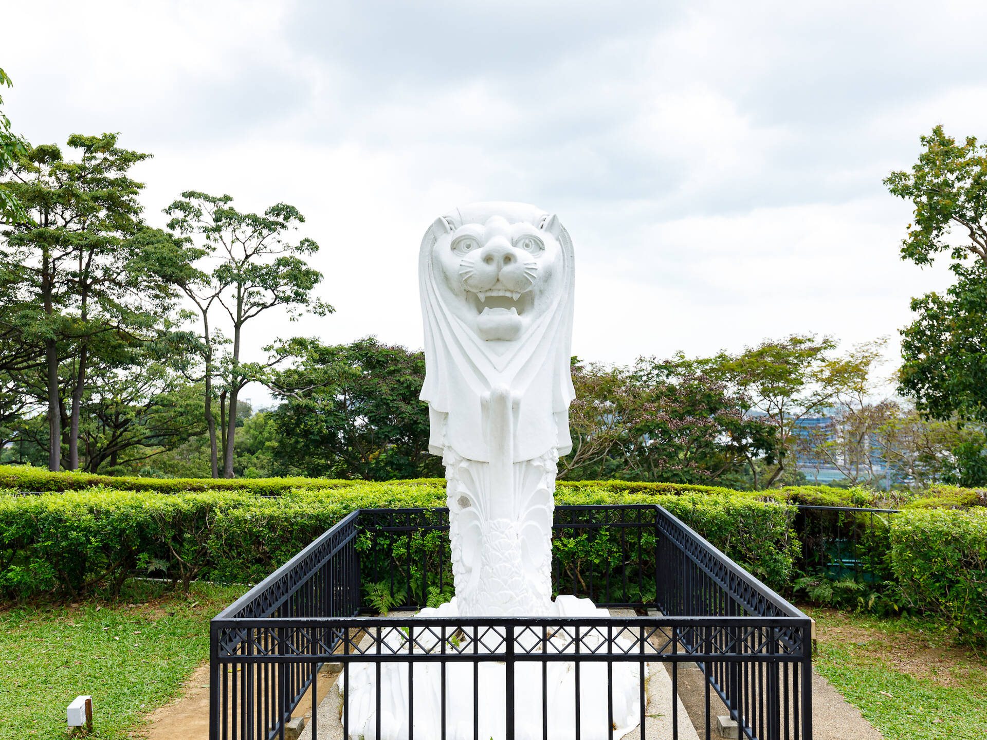 10 Merlions In Singapore And Abroad, And The Stories Behind Them